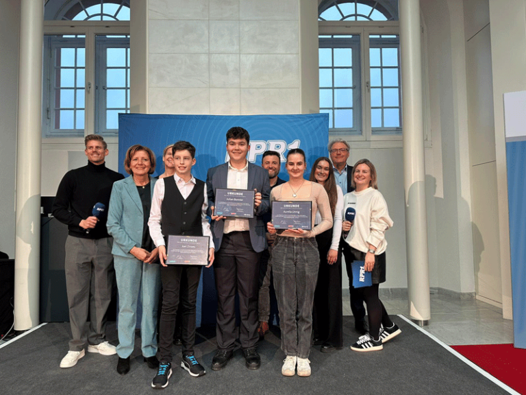 RPR1: Preisträger:innen des Nachwuchswettbewerbs „An die Mikros ...
